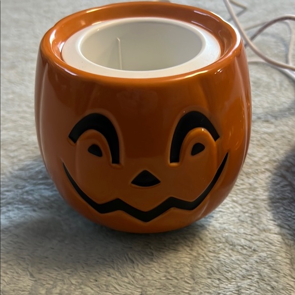 Scentsy | Accents | Happy Jack Tabletop Fan Diffuser Orange Pumpkin ...